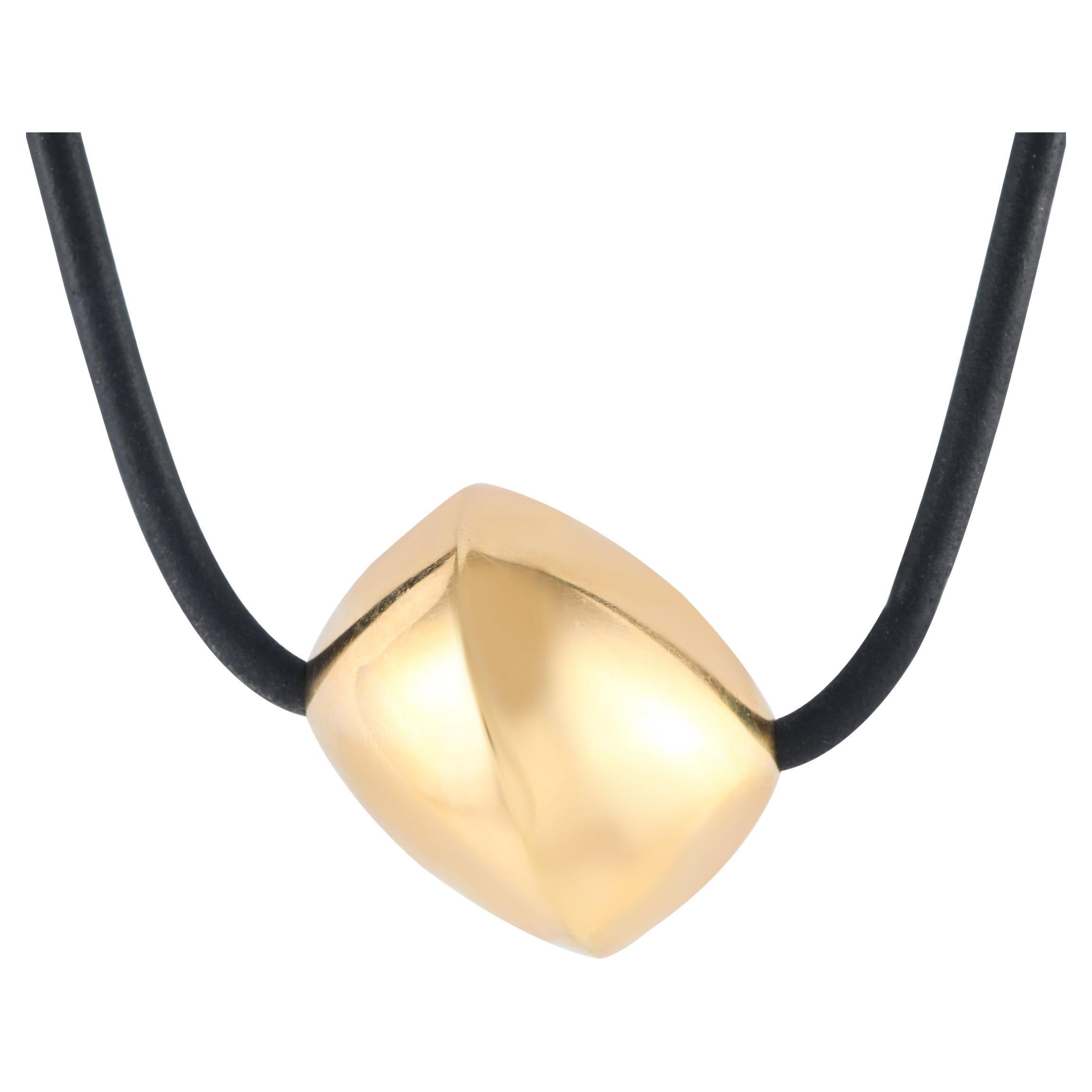 Vhernier 18K Yellow Gold Cord Necklace For Sale at 1stDibs