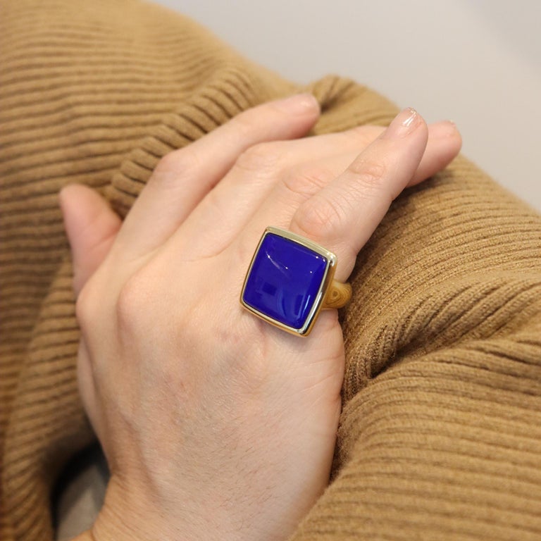 Vhernier Milano Sculptural Cocktail Ring in 18kt Yellow Gold with Lapis ...