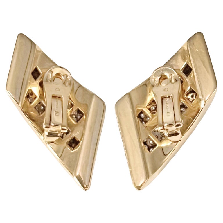 Vhernier Pavé Diamond Vague Earrings at 1stDibs