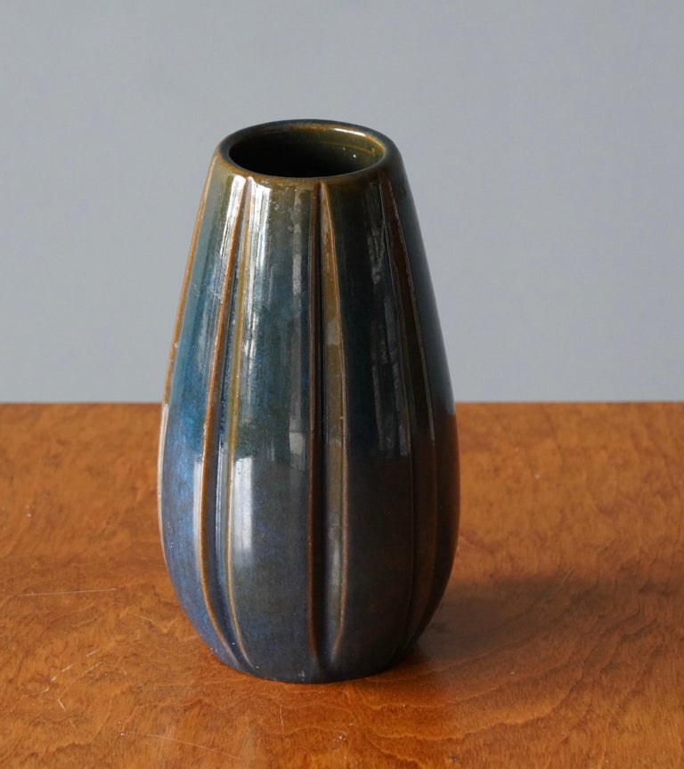 Vicke Lindstrand, Fluted Vase, Glazed Stoneware, Upsala-Ekeby, Sweden ...