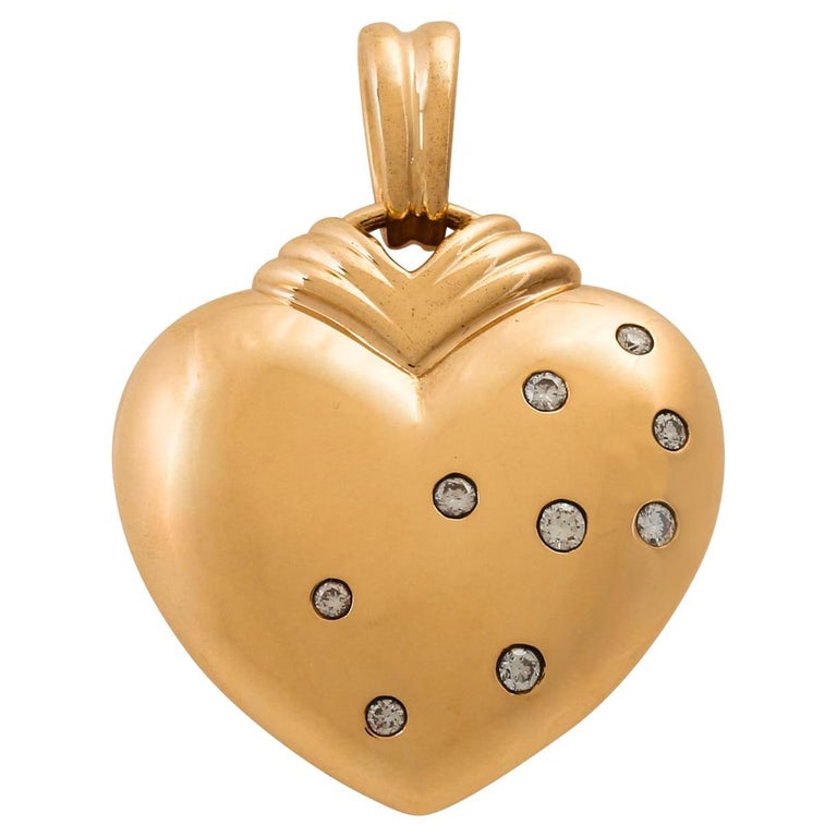 Victor Mayer Heart Pendant with 9 Diamonds For Sale at 1stDibs