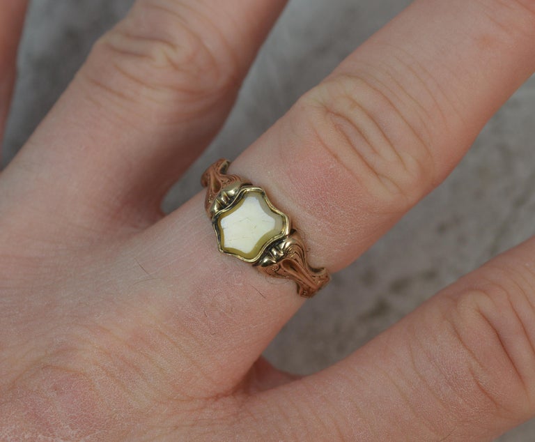 Victorian 14 Carat Gold Shield Shaped Agate Signet Ring For Sale at 1stDibs