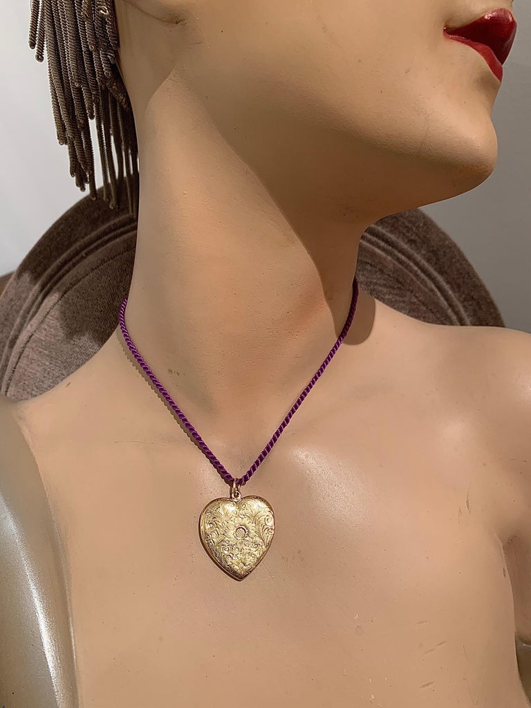 Antique Victorian Heart Locket Pendant 14K Gold Flowers Thistles ...