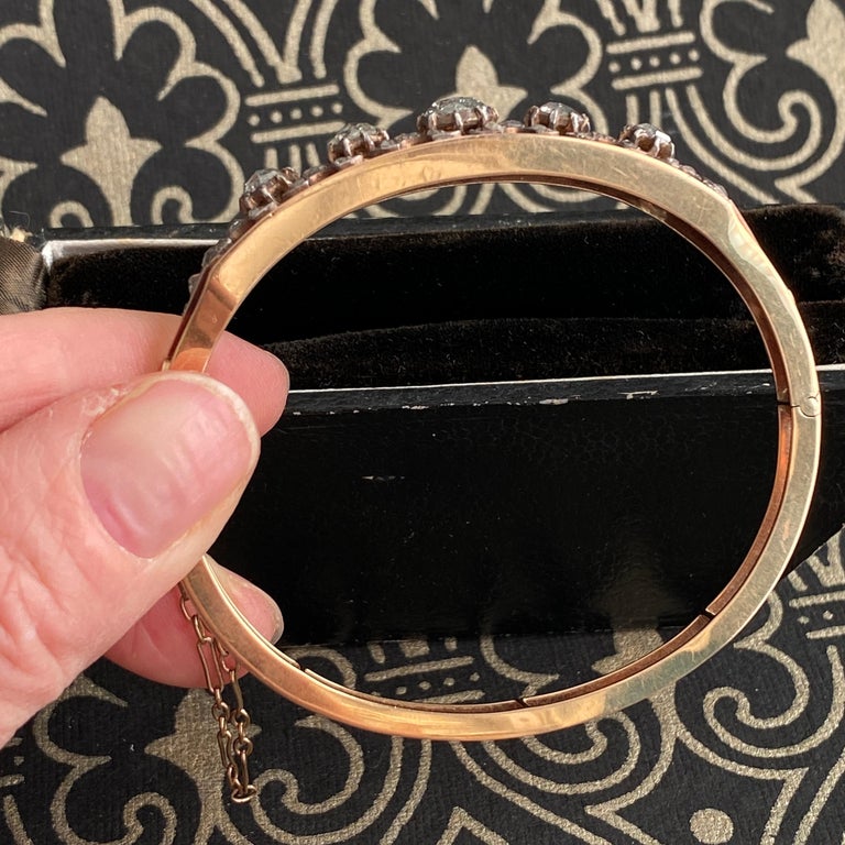 Victorian 1.68 Carat Diamond 18K Bangle Bracelet For Sale at 1stDibs