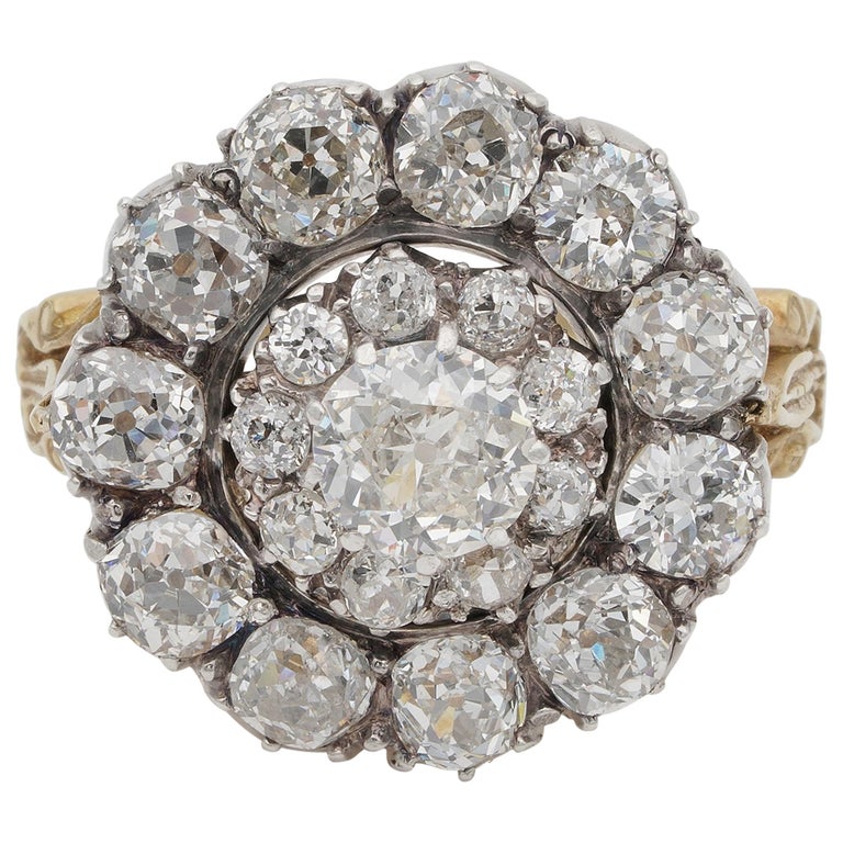 Victorian 6.25 Carat old Mine Cut Diamond Rare Cluster Ring For Sale at 1stDibs