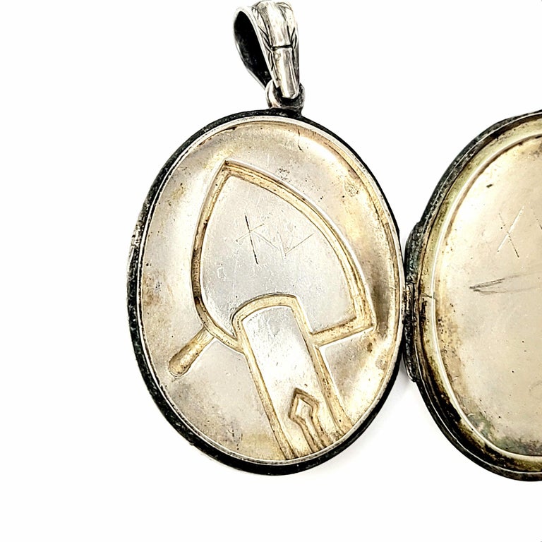 Victorian 800 Silver Aesthetic Movement Bird Locket For Sale at 1stDibs