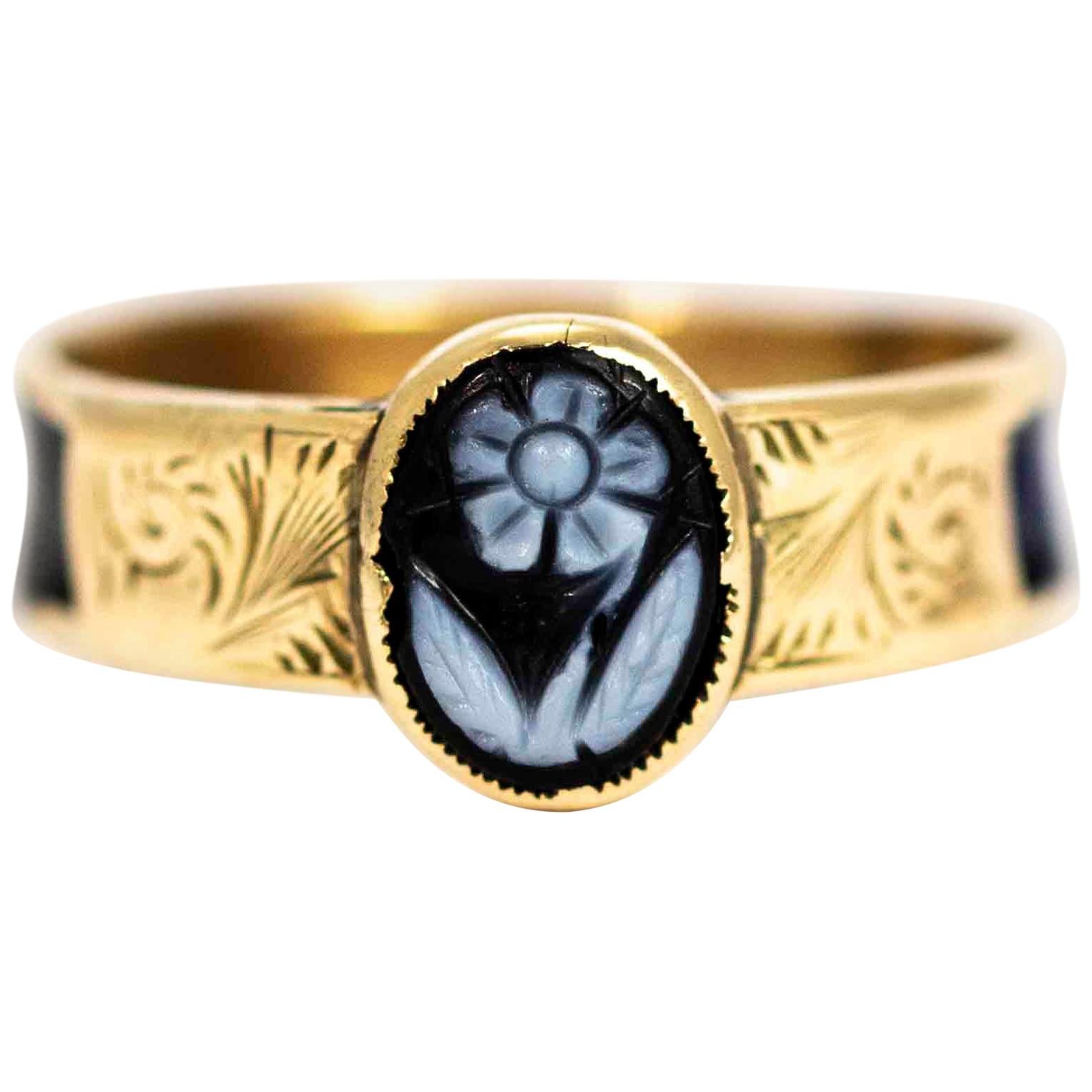 Victorian 9 Carat Gold Carved Sardonyx Forget Me Not Ring at 1stDibs