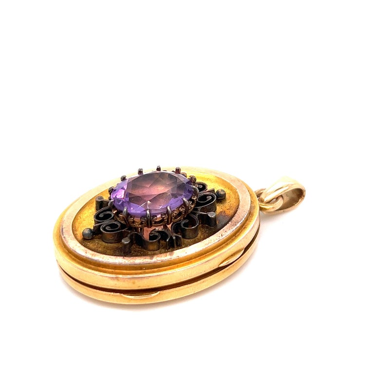 Victorian Amethyst Gold Locket For Sale at 1stDibs
