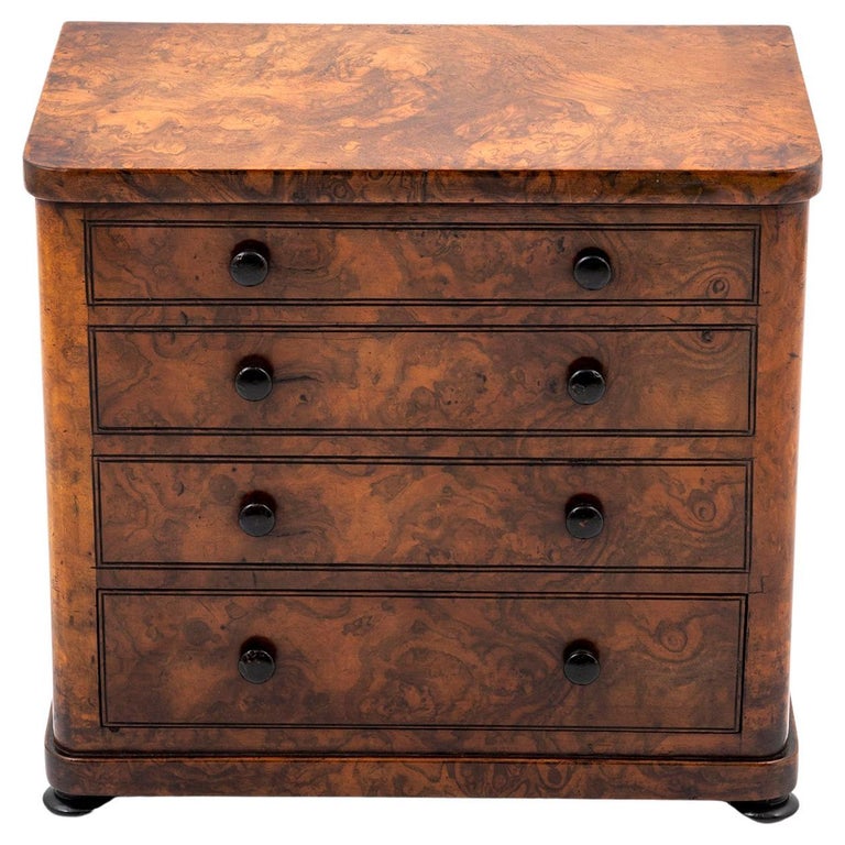 Victorian Antique Walnut Humidor For Sale at 1stDibs