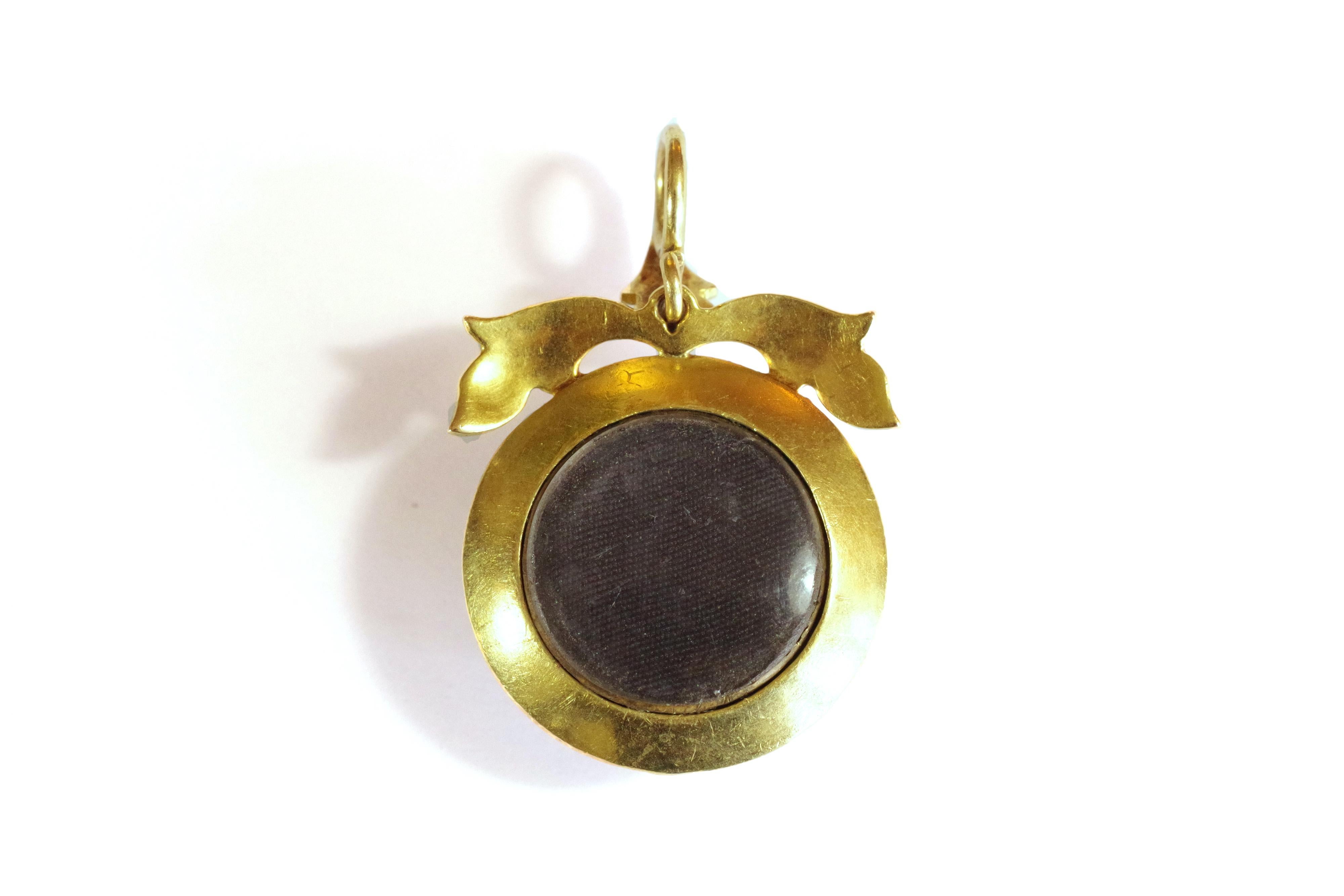 Victorian Blue Enamel Locket Pendant in Yellow Gold 14 Karats For Sale ...