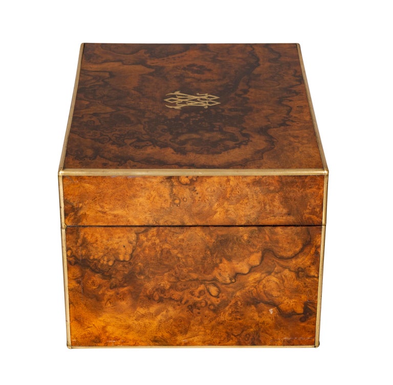 Victorian Burl Walnut Gentlemans Dressing Box For Sale at 1stDibs