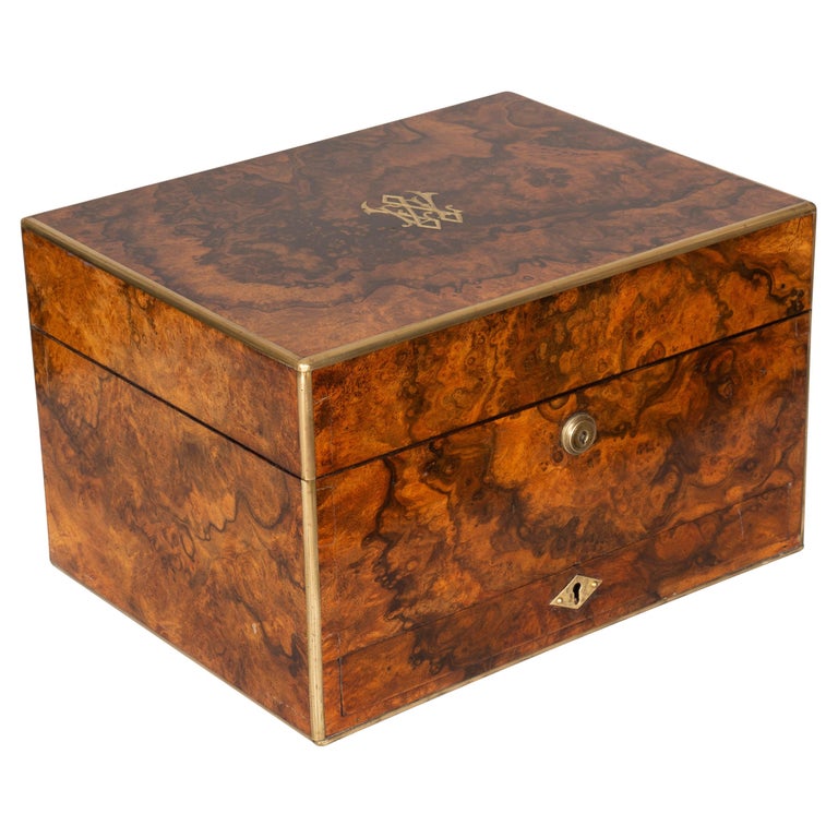 Victorian Burl Walnut Gentlemans Dressing Box For Sale at 1stDibs