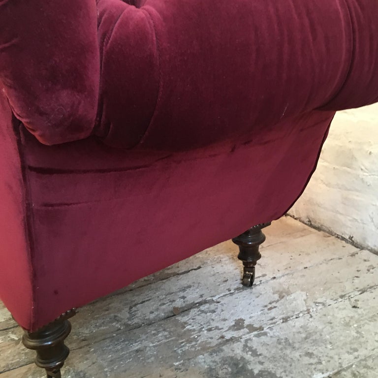 Victorian Buttoned Velvet Chaise Longue at 1stDibs
