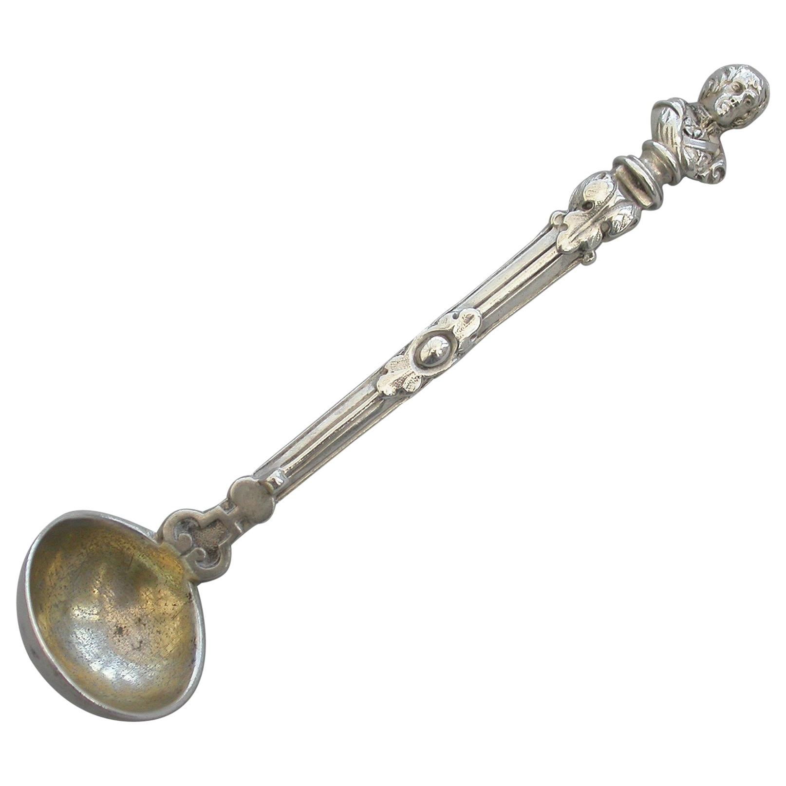 Victorian Cast Silver 'Duke of Wellington' Commemorative Salt Spoon ...