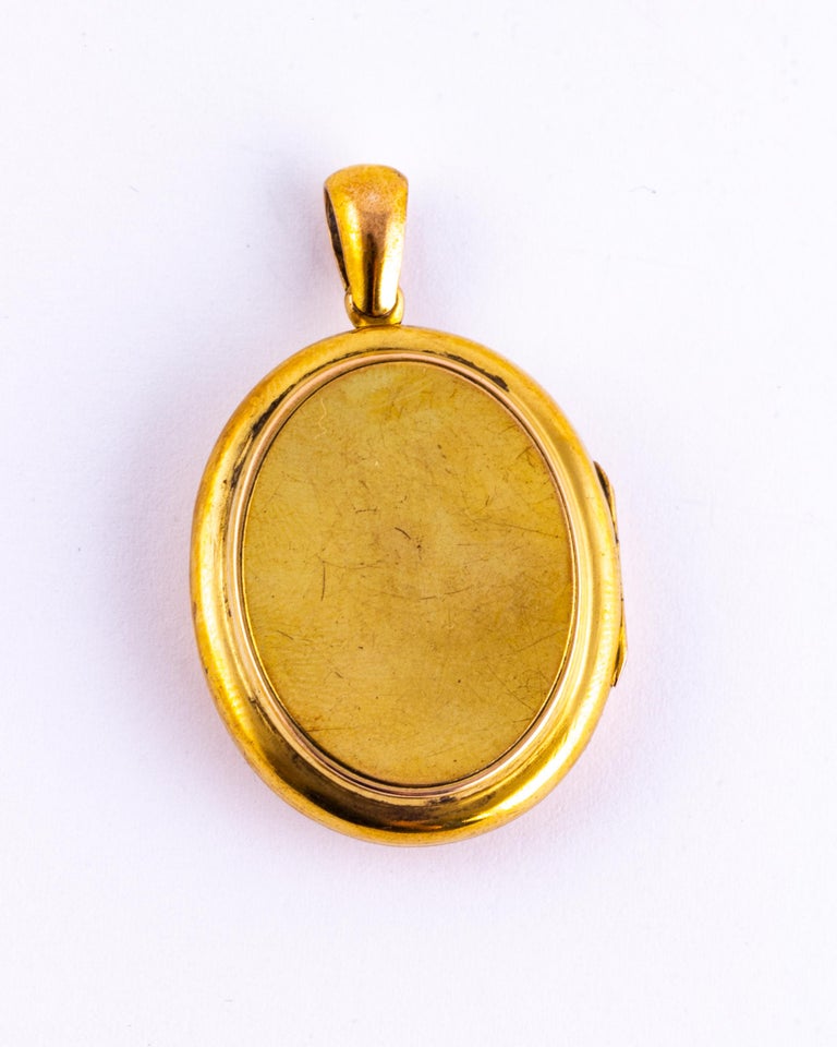 Victorian Enamel and 18 Carat Gold Locket For Sale at 1stDibs