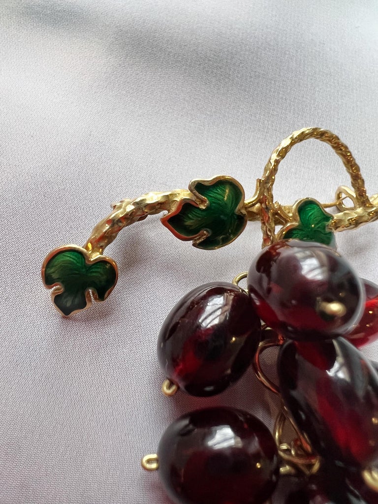 Victorian Era Large 18k Gold Garnet Enamel Grapes Brooch For Sale at ...