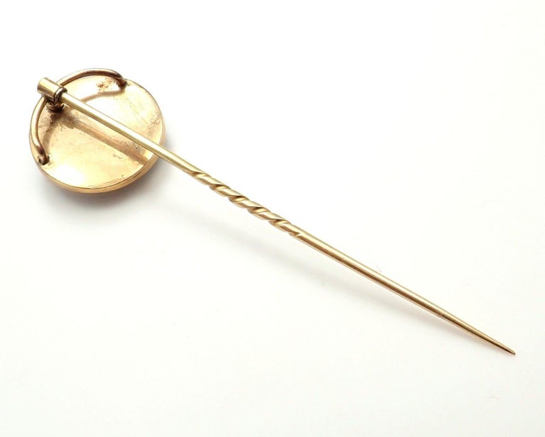 Victorian Essex Crystal Reverse Intaglio Horse Yellow Gold Stick Pin at ...