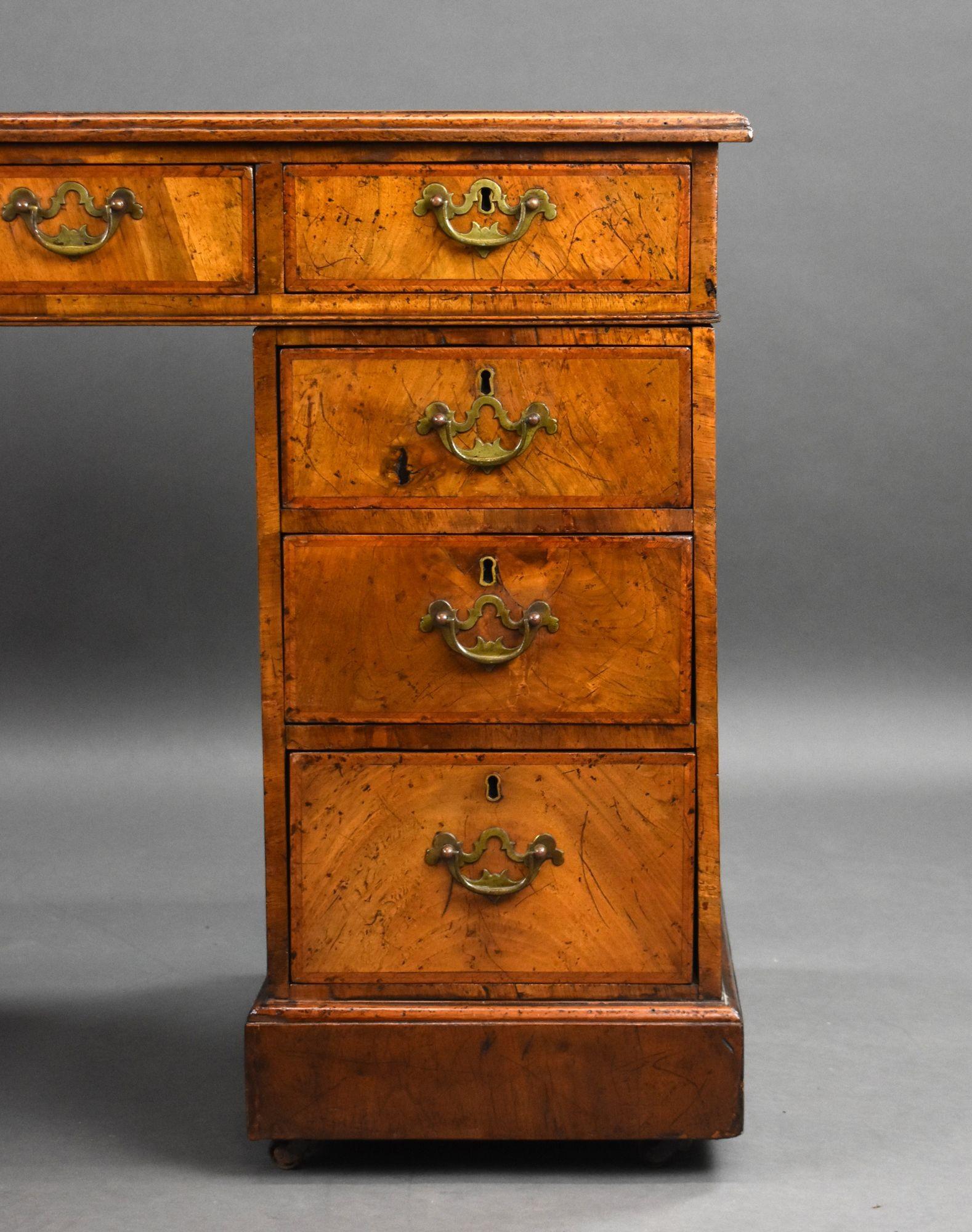 Victorian Figured Walnut Pedestal Desk For Sale at 1stDibs