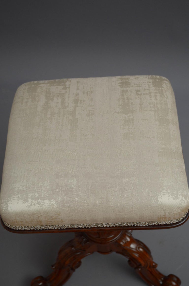 Victorian Height Adjustable Stool in Rosewood For Sale at 1stDibs