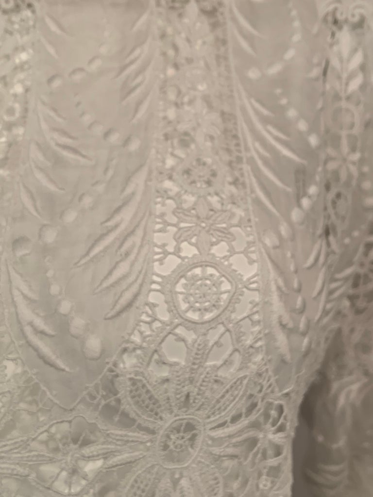 Victorian Bright White High Neck Lace and Embroidered Handkerchief ...