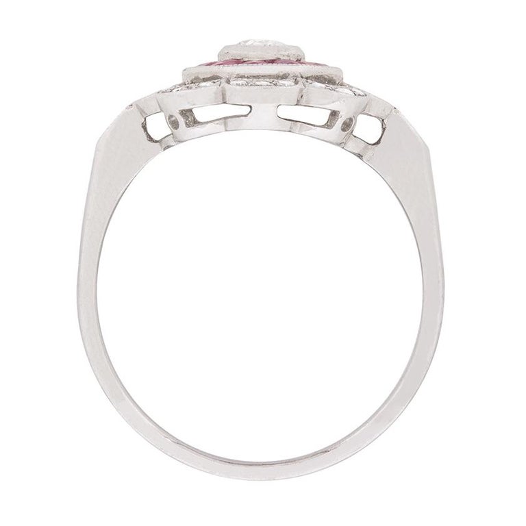 Victorian-Inspired Diamond and Ruby Daisy Cluster Ring For Sale at 1stDibs