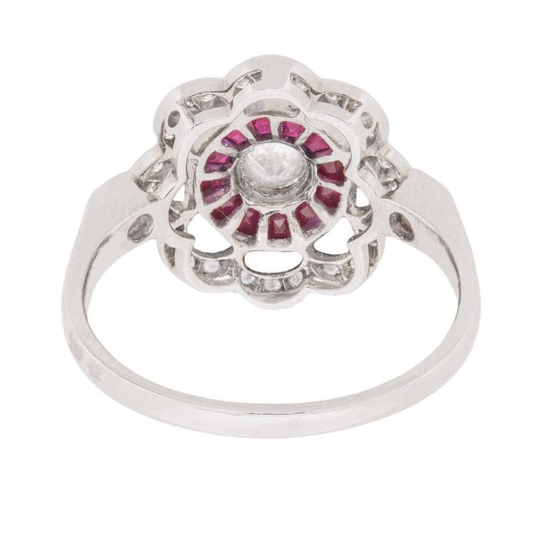 Victorian-Inspired Diamond and Ruby Daisy Cluster Ring For Sale at 1stDibs