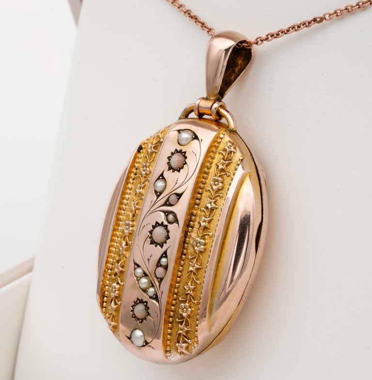 Victorian Large 18 Karat Solid Double Window Gold Flower Locket For ...