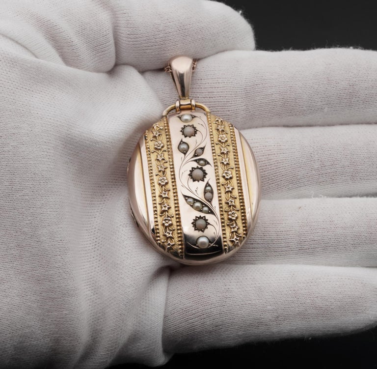 Victorian Large 18 Karat Solid Double Window Gold Flower Locket For ...