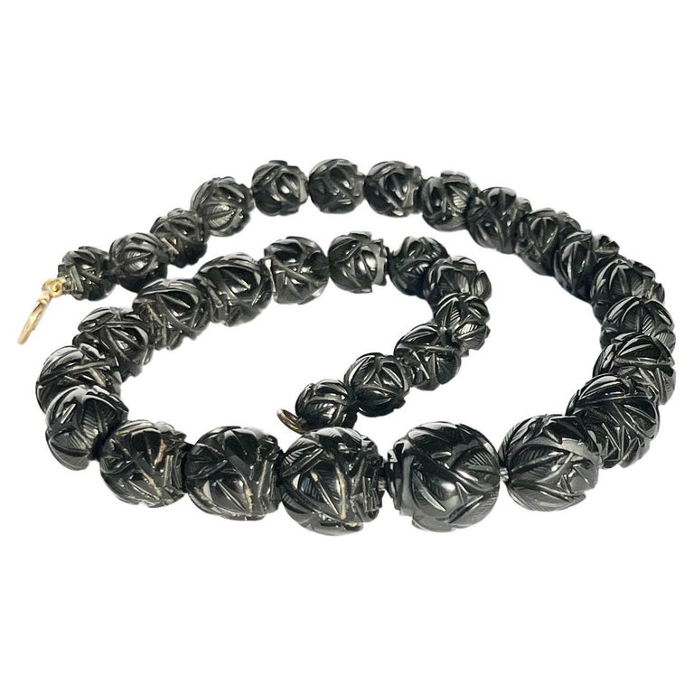 Victorian Large Whitby Jet Graduated Necklace For Sale at 1stDibs