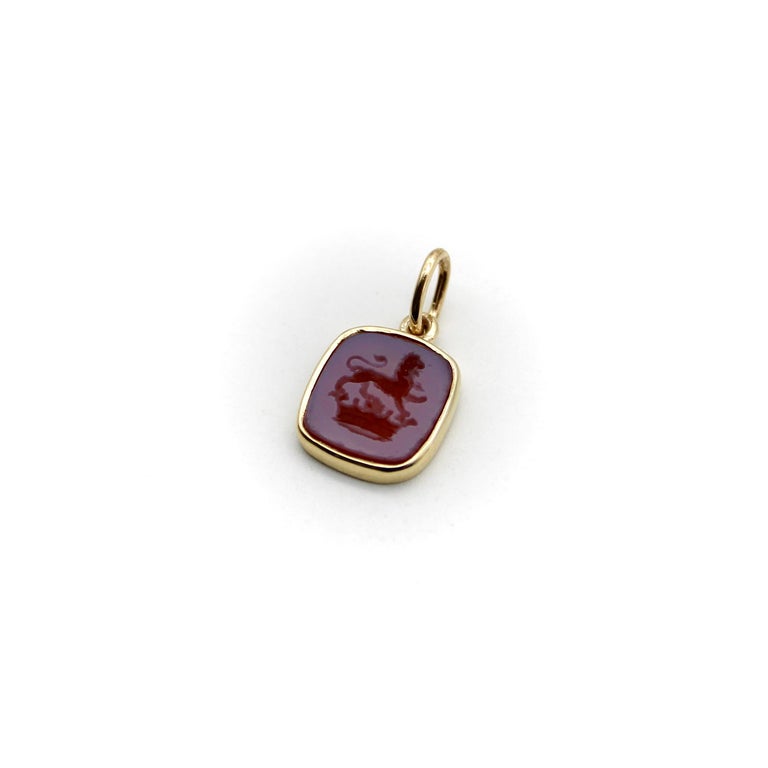 Victorian Lion and Crown Banded Agate Intaglio in 14K Gold at 1stDibs