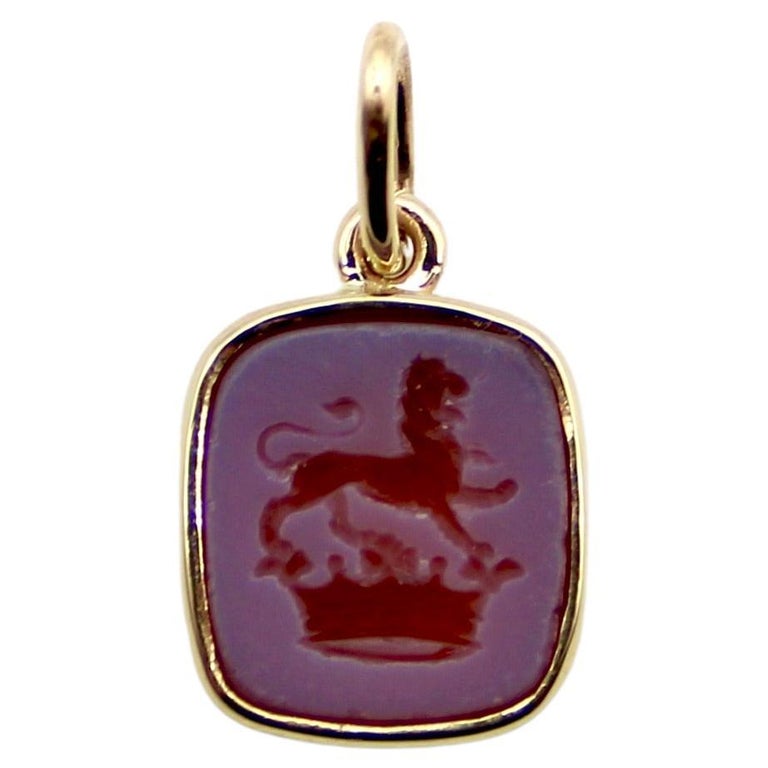 Victorian Lion and Crown Banded Agate Intaglio in 14K Gold at 1stDibs