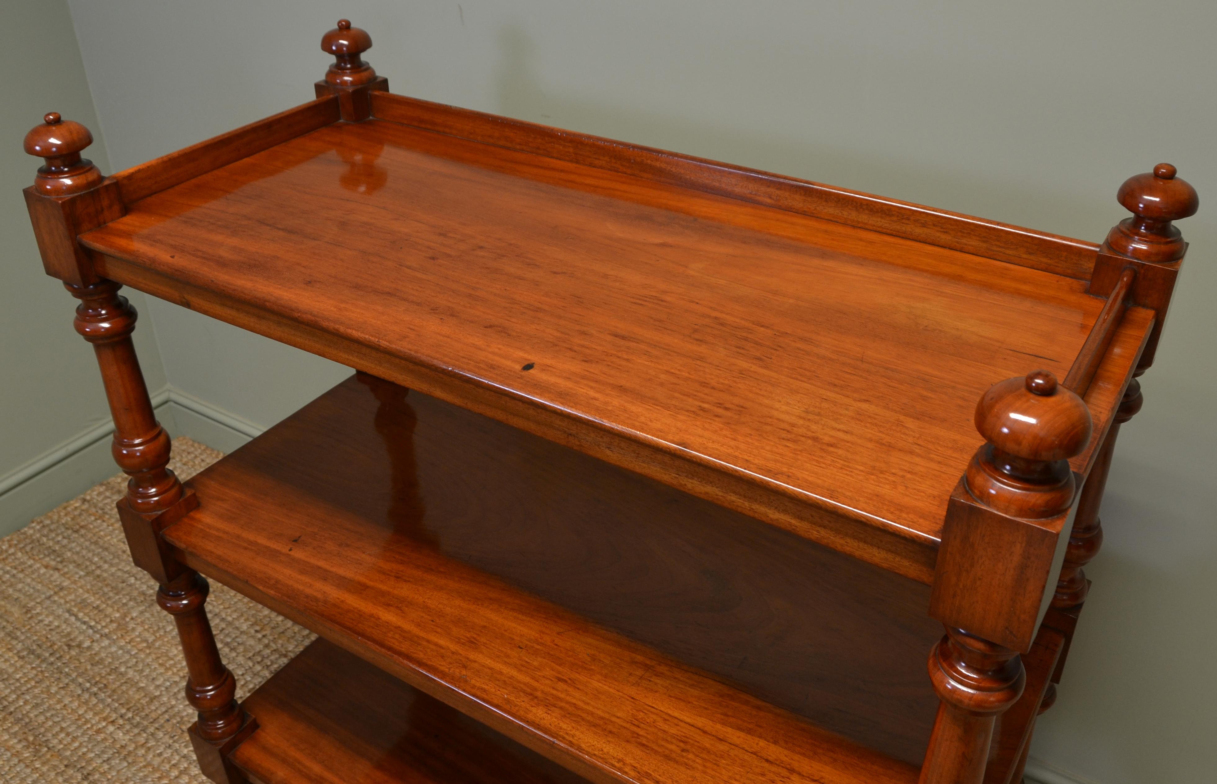 Victorian Mahogany Buffet For Sale at 1stDibs