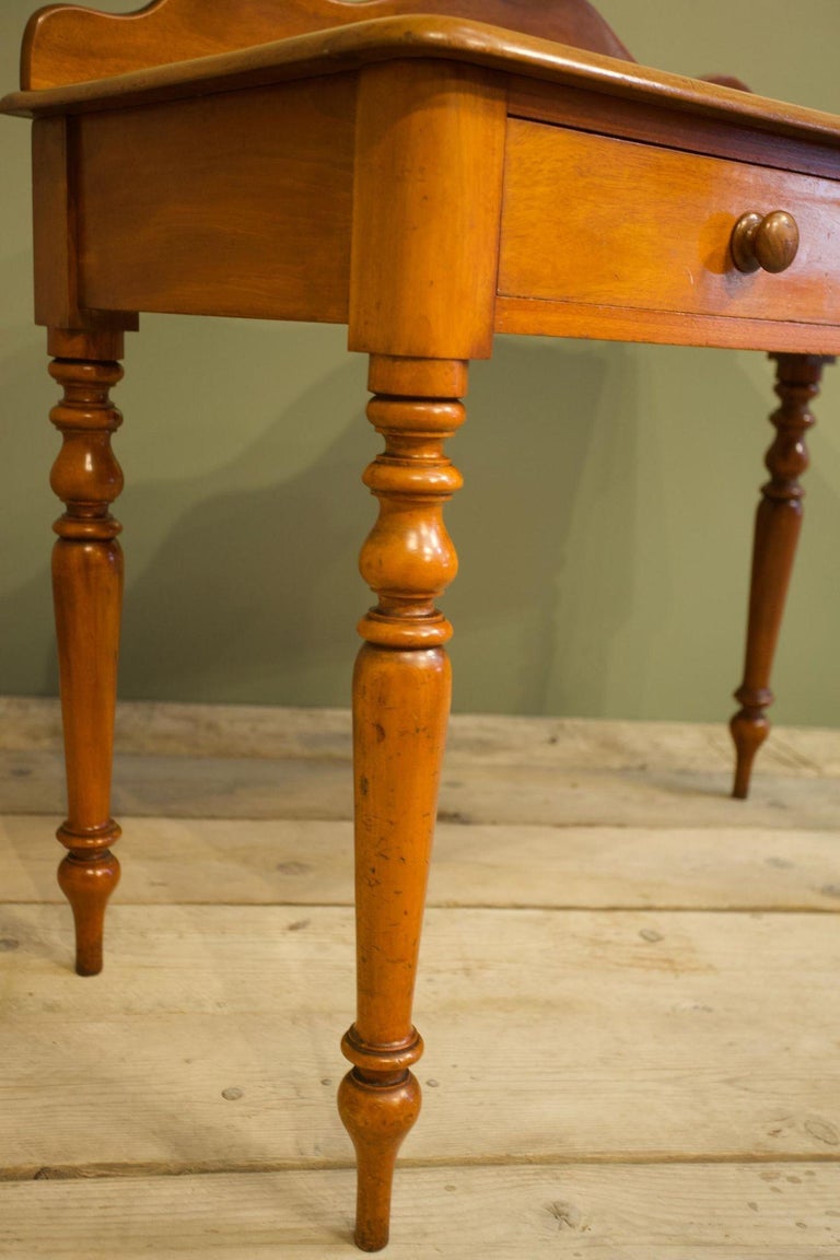Victorian Mahogany Scalloped Back Serving Table For Sale at 1stDibs