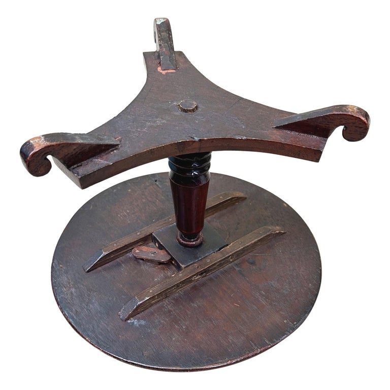 Victorian Miniature Mahogany Centre Table For Sale at 1stDibs