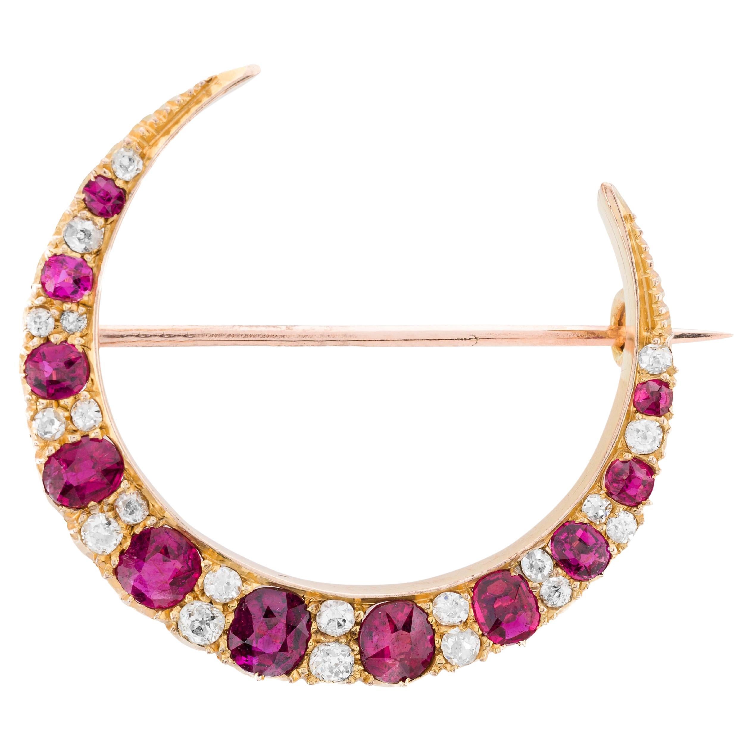 Nouveau Natural River Pearl Enamel and Mine Cut Diamond Foliate Motif ...