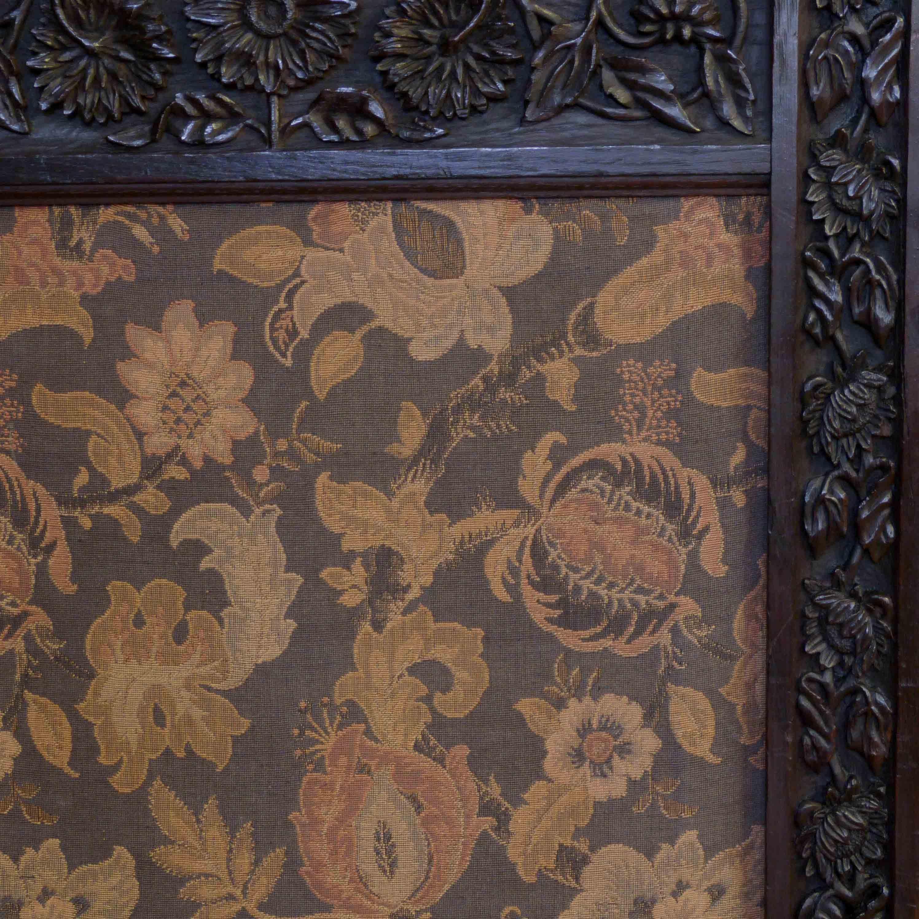 Victorian Oak Framed Tapestry Screen For Sale at 1stDibs