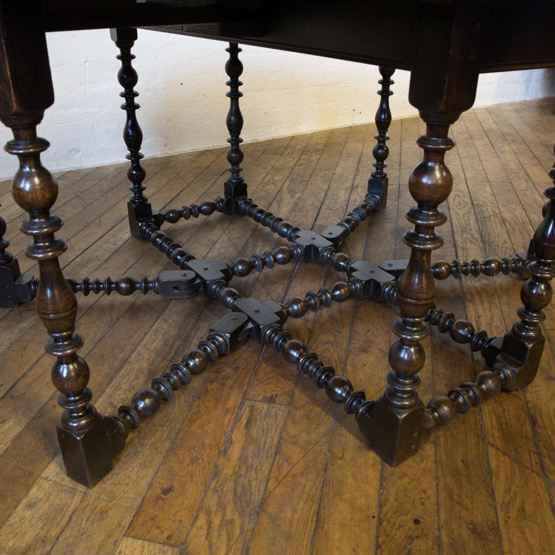 Victorian Oak Gateleg Table at 1stDibs | victorian gateleg table