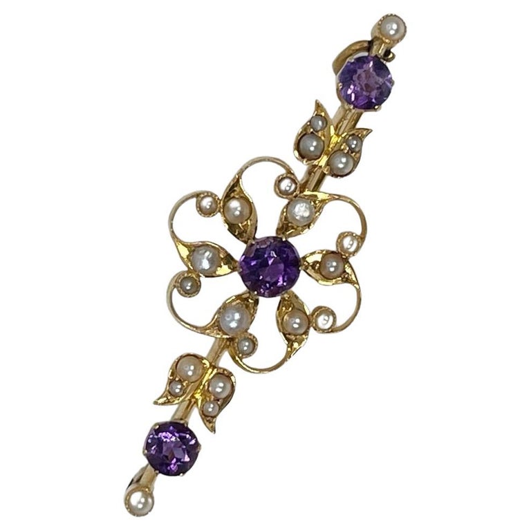 Victorian Pearl Brooch Pin 18KT Yellow Gold For Sale at 1stDibs