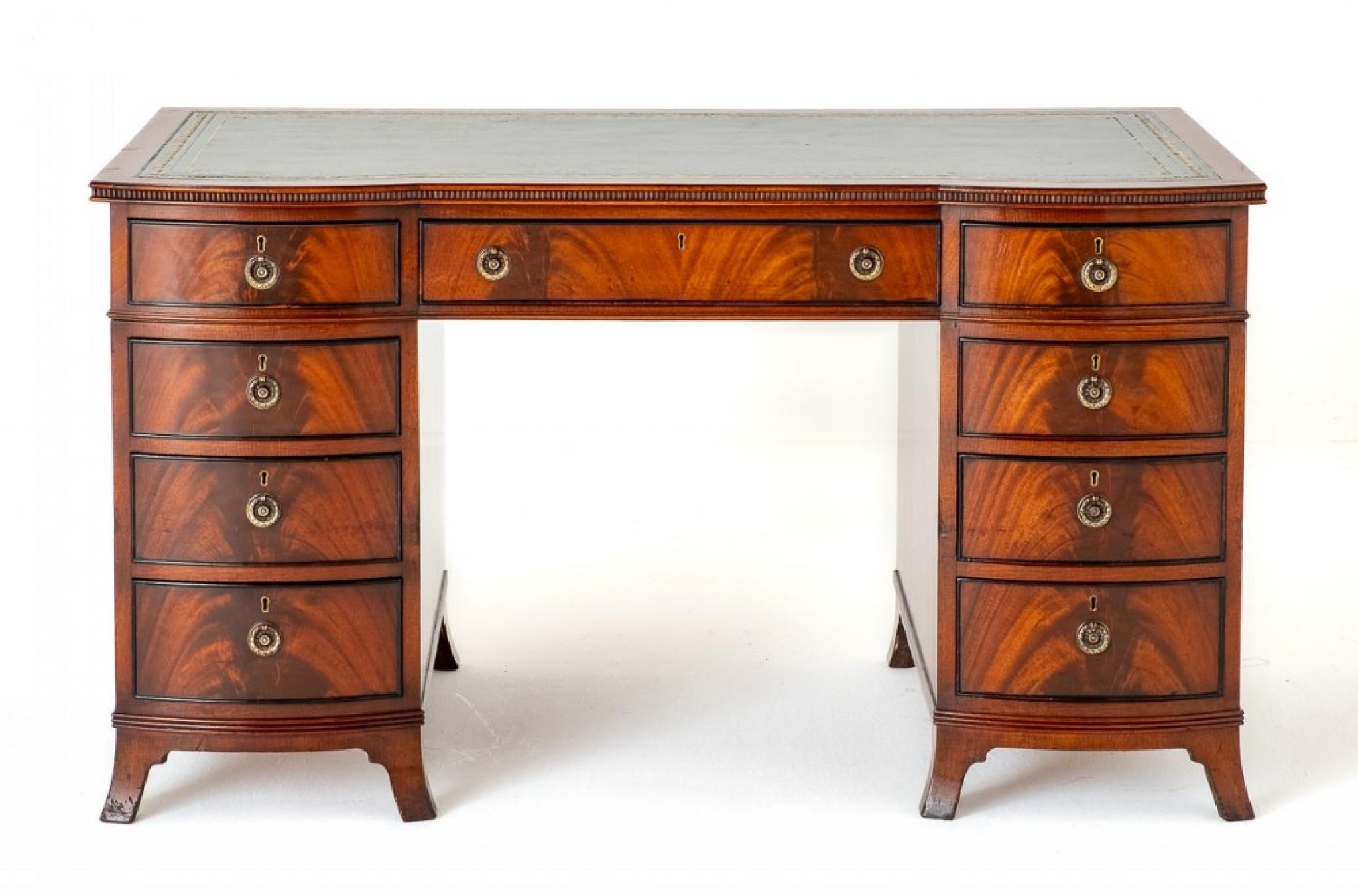 Victorian Pedestal Desk Mahogany 1900 Writing Table For Sale at 1stDibs
