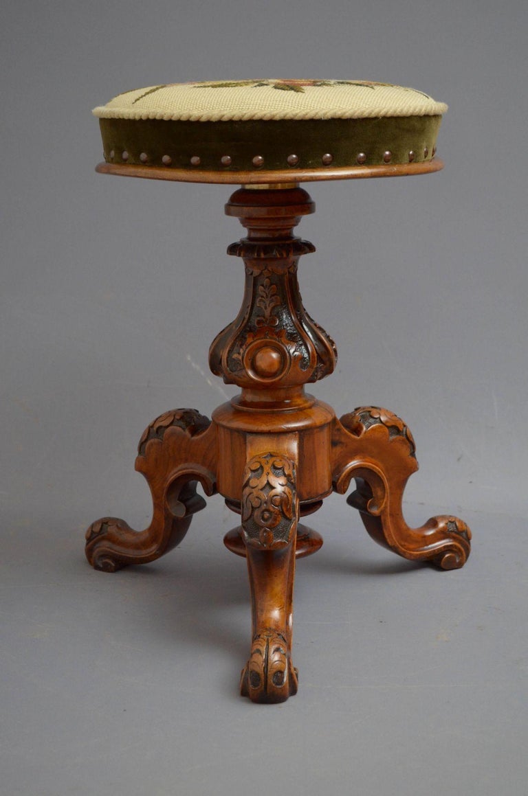 Victorian Revolving Stool in Walnut For Sale at 1stDibs