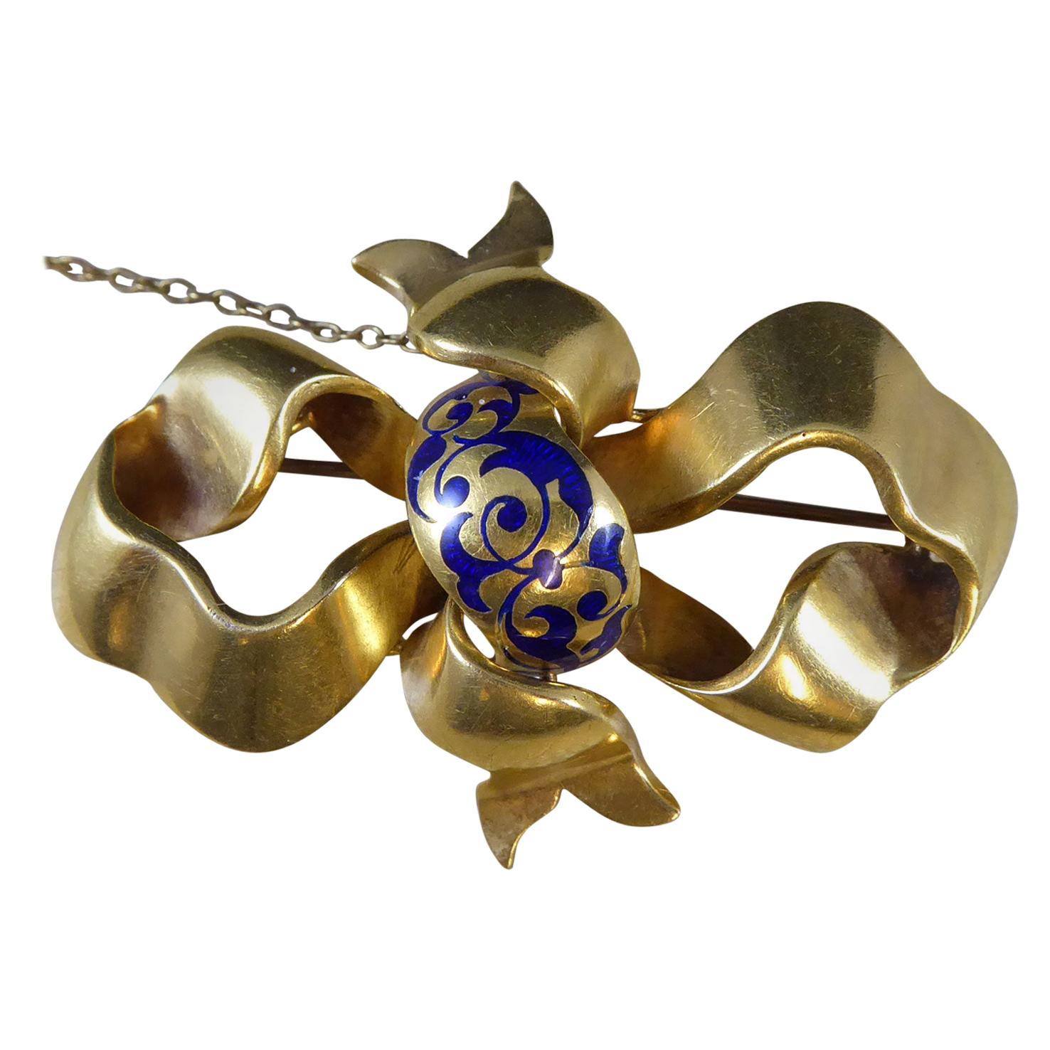 Vintage Victorian Sweetheart 9 Karat Gold Ribbon Brooch at 1stDibs