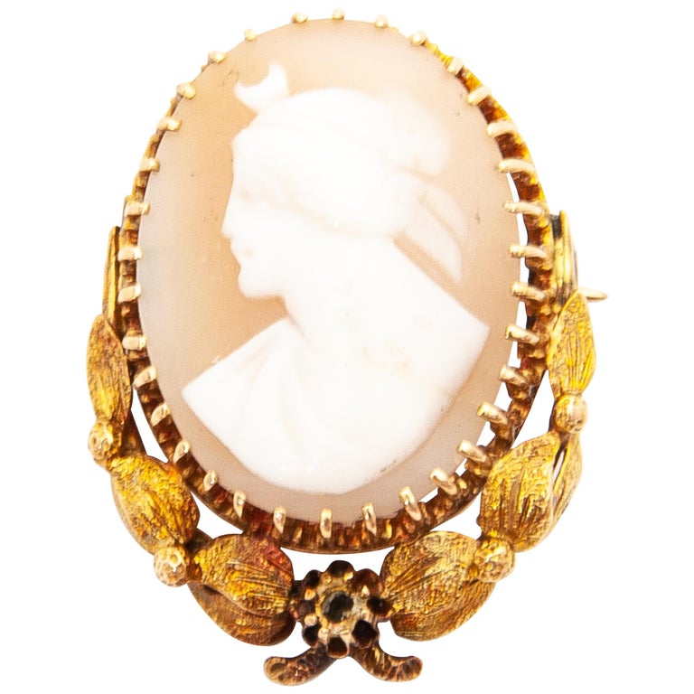 14K Gold Shell Cameo Pendant Brooch For Sale at 1stDibs