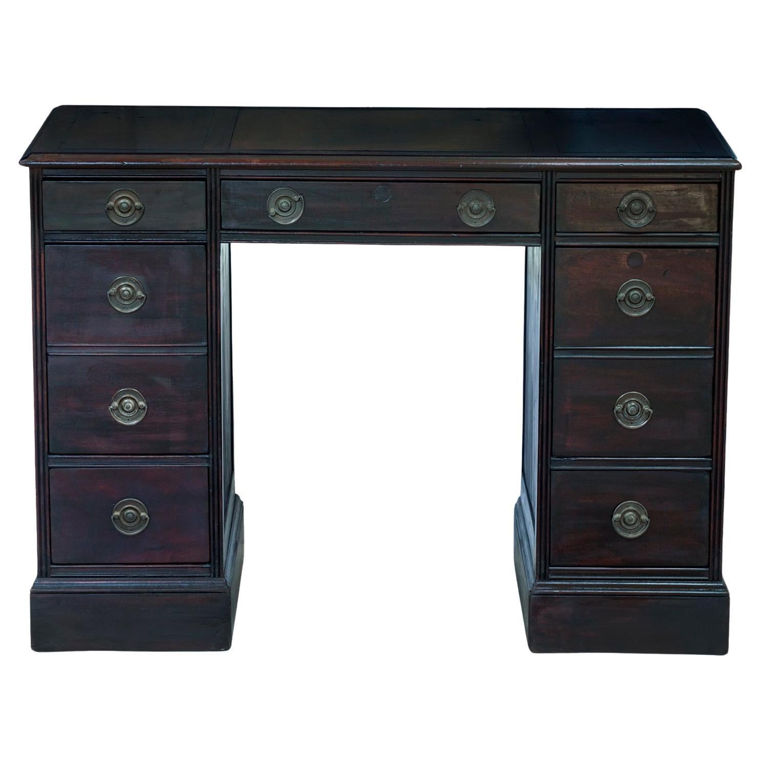 Mahogany Pedestal Desk For Sale at 1stDibs