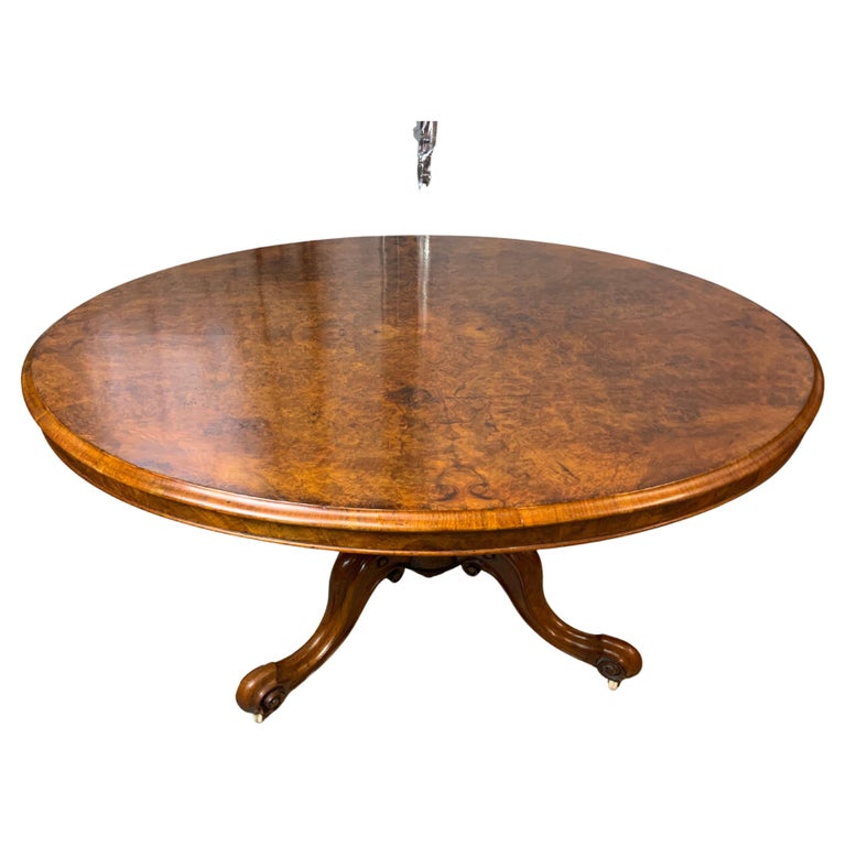 Victorian Walnut Breakfast Table / Loo Table at 1stDibs | loo table for ...