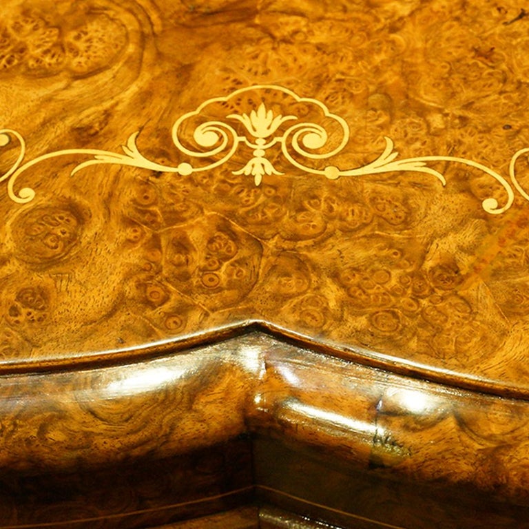 Victorian Walnut Inlaid Shaped Loo Table at 1stDibs
