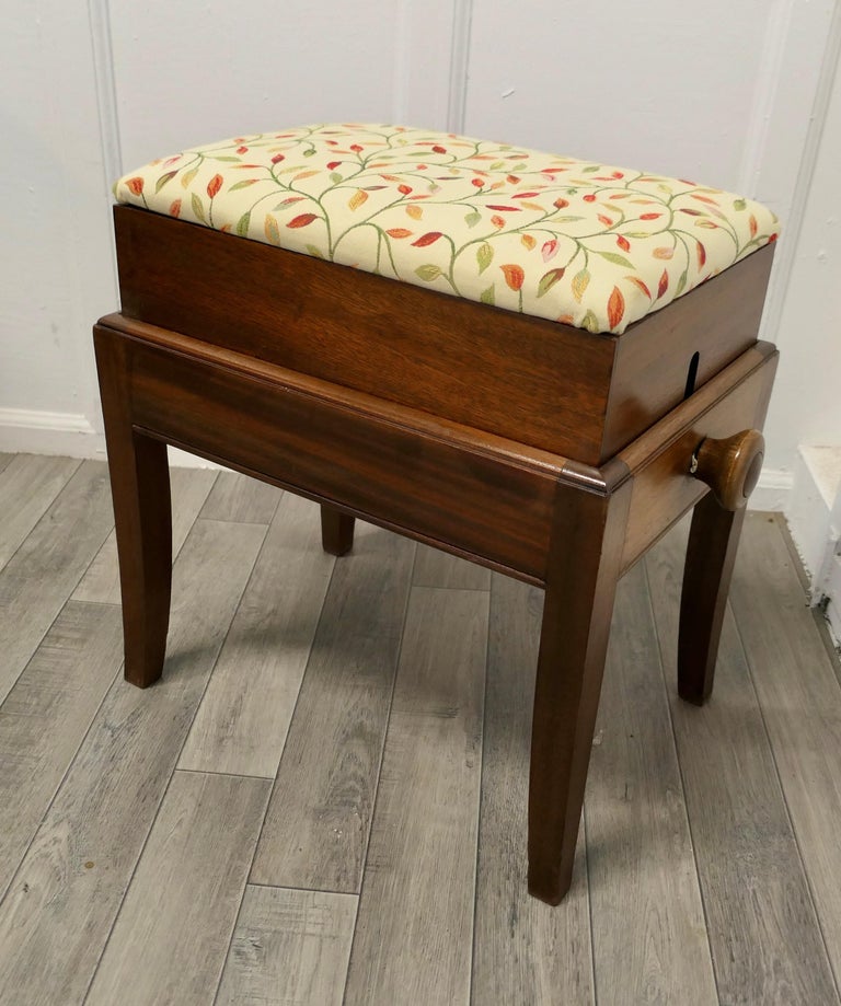 Victorian Walnut Upholstered Rising Piano Stool For Sale at 1stDibs