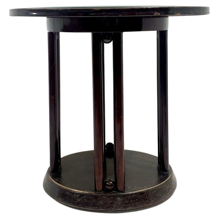 Guéridon de la Sécession viennoise avec plaque en verre Modèle 728 du ...