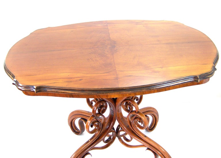 Viennese Table Thonet Nr.4, circa 1870 at 1stDibs