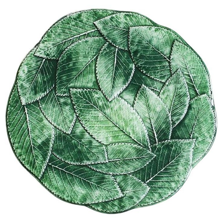 Vietri Majolica Round Green Ceramic Leaf Motif Plate, Italy For Sale at ...