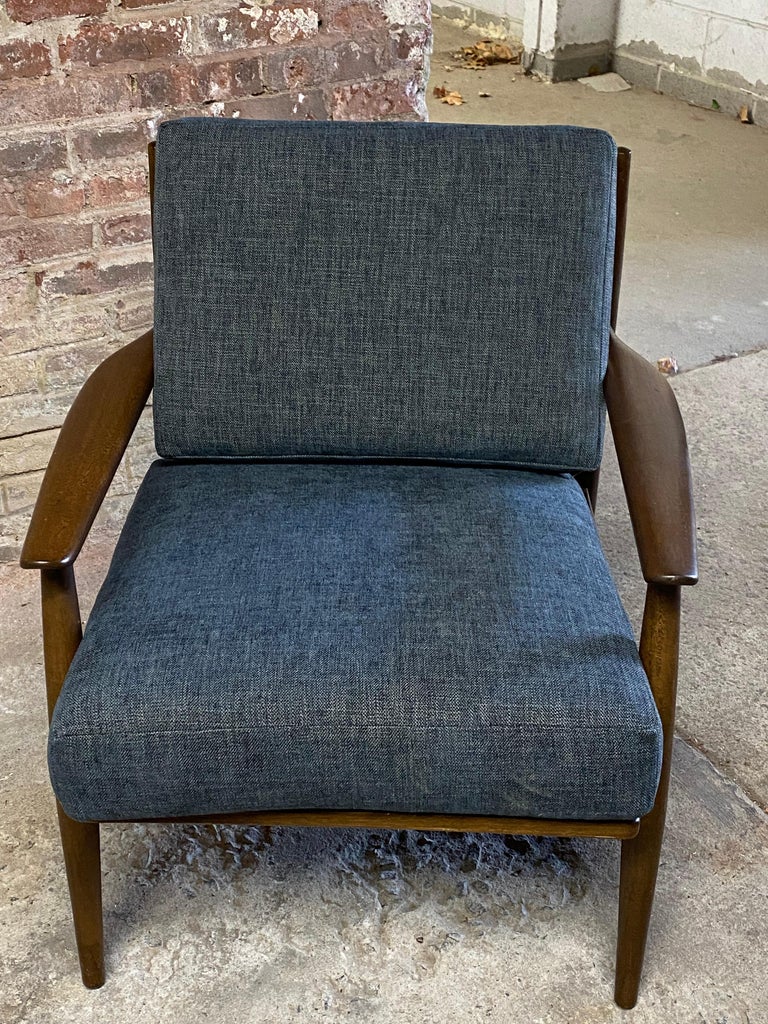 Viko Baumritter Mid-Century Modern Spindle Back Armchair For Sale at ...